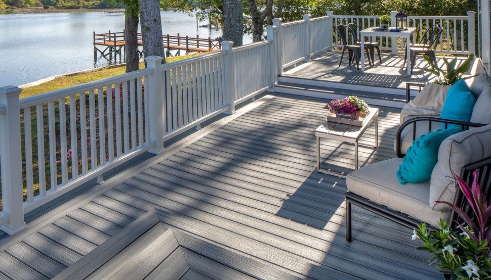 The 3 Types of Trex Deck Railing - Standard Companies